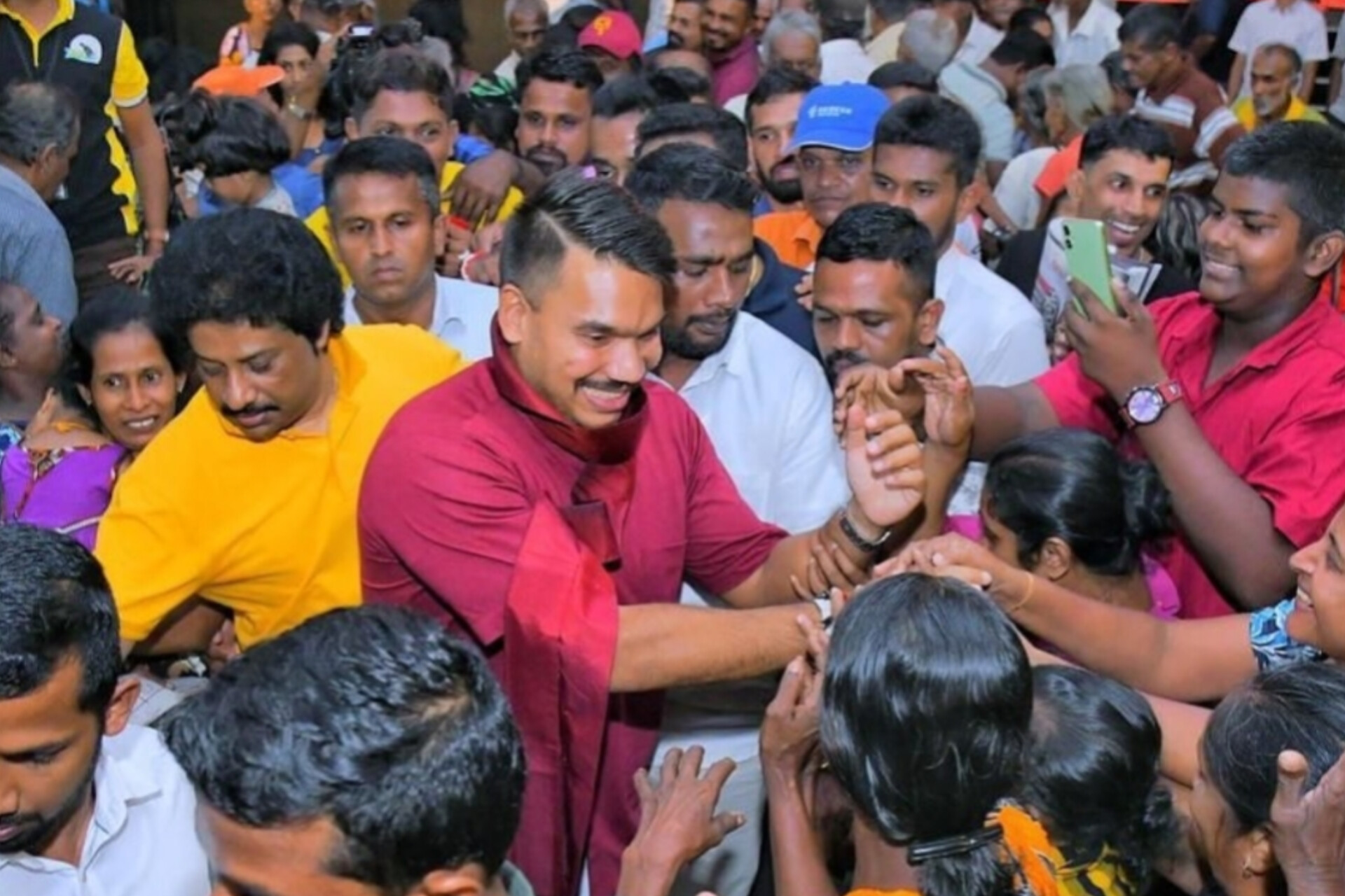 Namal Rajapaksa Hunted While in Maldives: Arrest Warrant Issued in Sri ...